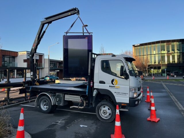 Right Size Lift & Load - Mini Hiab Crane Service